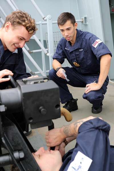 Kit - Weapon Engineer | Our People | Royal Navy Hub | Gradcracker ...