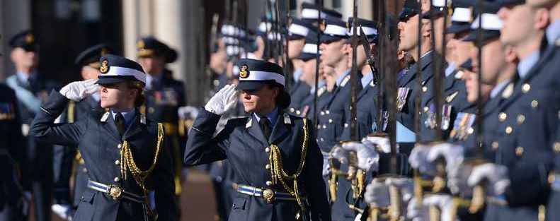 Becoming an Officer | Royal Air Force Hub | Gradcracker - Careers for ...